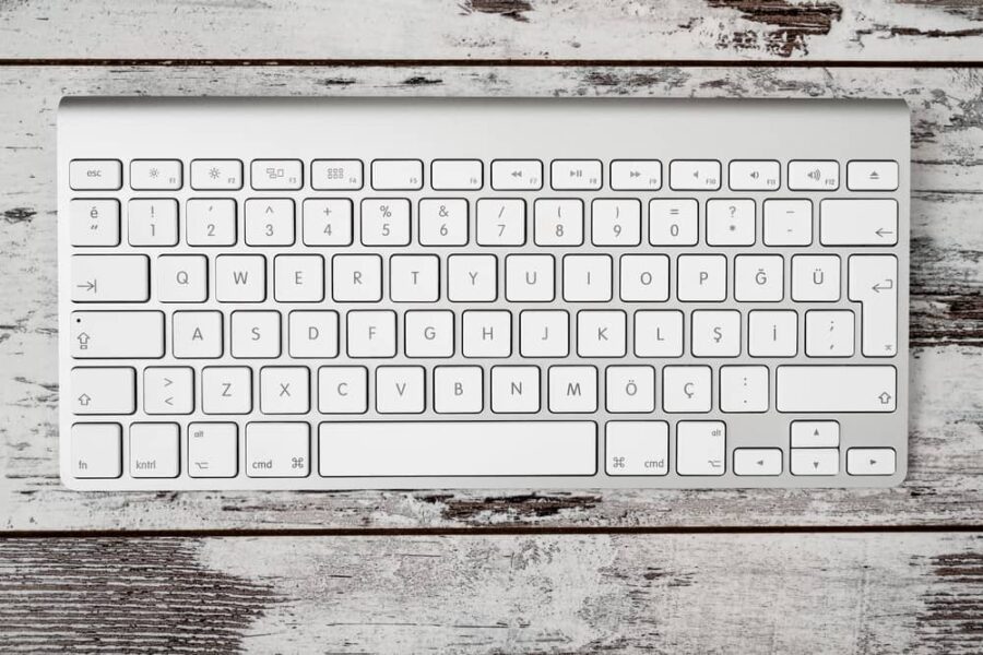 ¿Por qué las Letras en Teclado están Dispuestas QWERTY? » TC